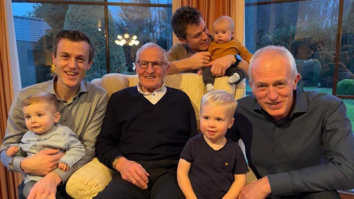 Melkveehouder Leon heeft goed geboerd: vader van drievoudig viergeslacht | GVA